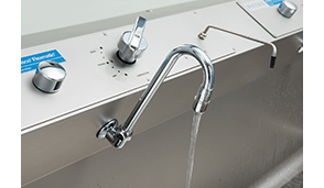 AMSCO Flexmatic - Stainless Steel Scrub Sinks | STERIS